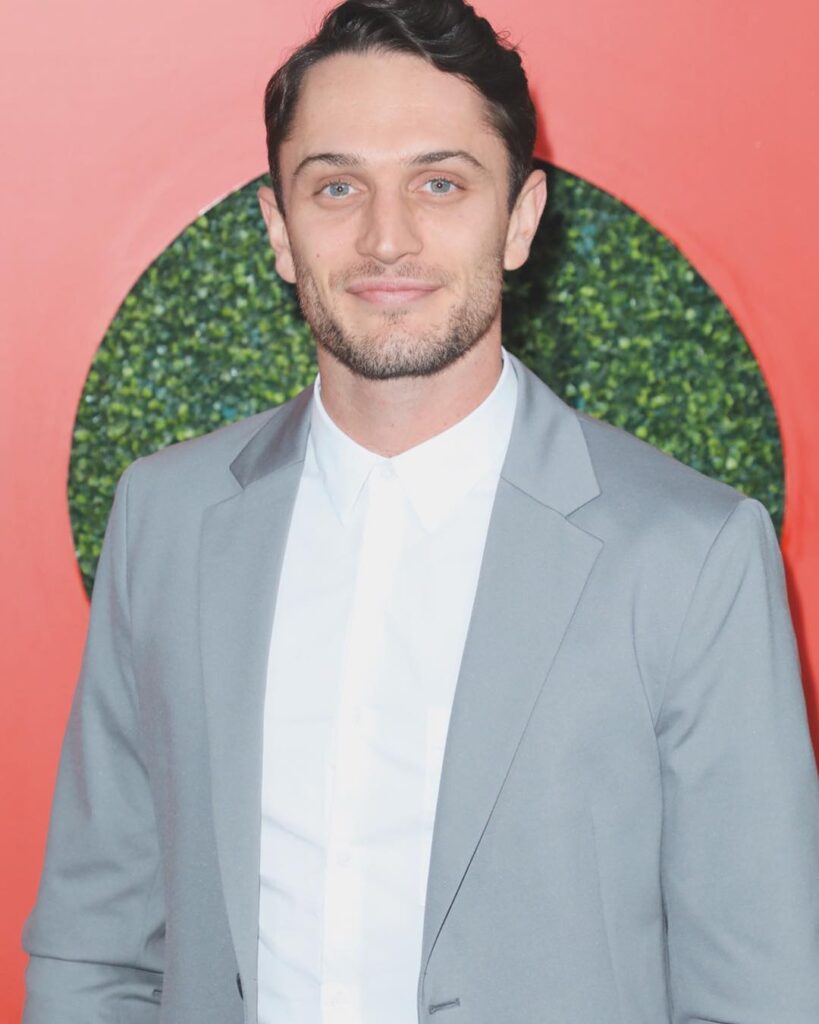 Colin Woodell Bio, Wiki, Age, Family, Career, Net Worth, and Social Media