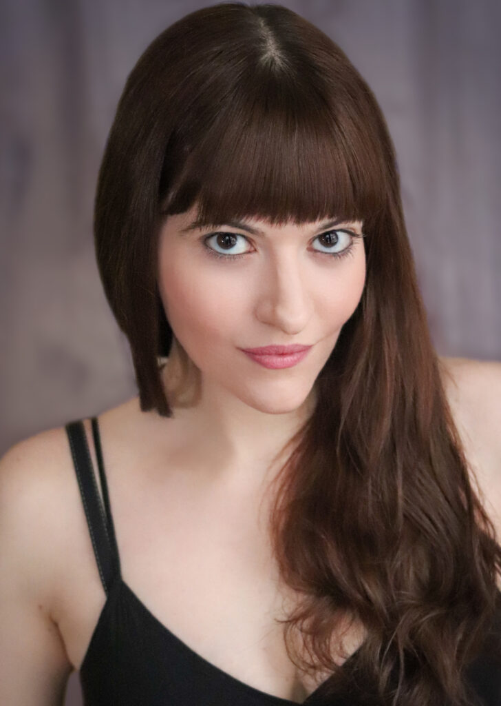 Hannah Beck Bio, Wiki, Age, Family, Career, Net Worth, and Social Life